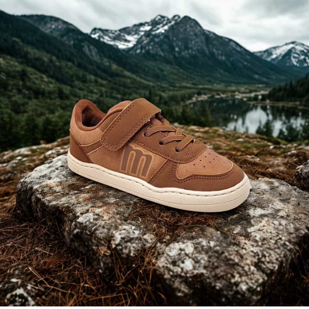 ADQUIERE LA BOTA PARA NIÑA DE CONGUITOS COSH 264024